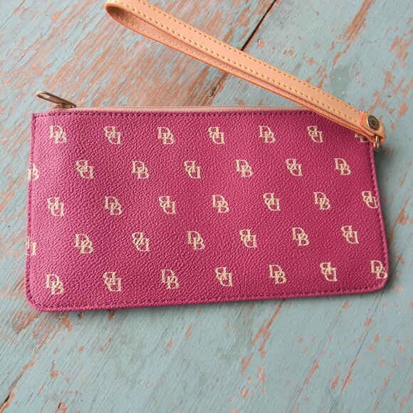 Dooney & Bourke | Bags | New Dooney Bourke Raspberrywine Signature Logo ...